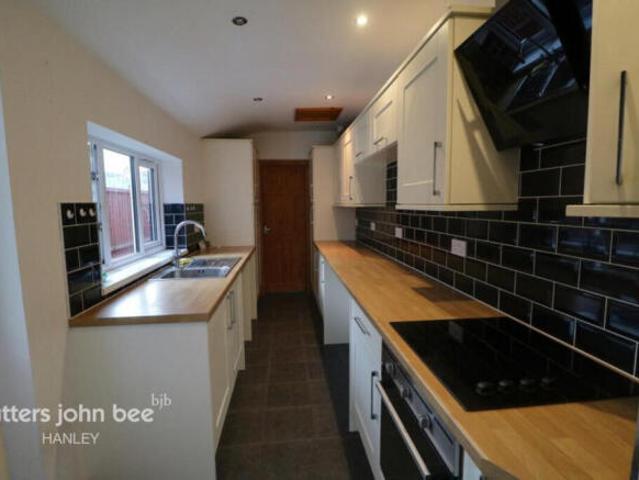 2 bedroom terraced house for rent in Packett Street, Stoke on trent, ST4