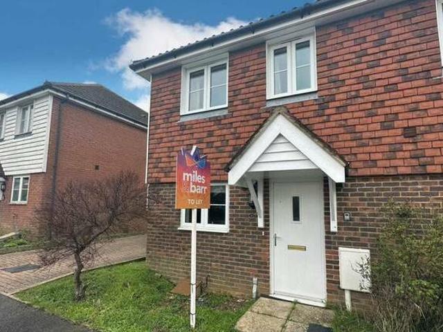 2 bedroom terraced house for rent in Pannell Drive Hawkinge CT18