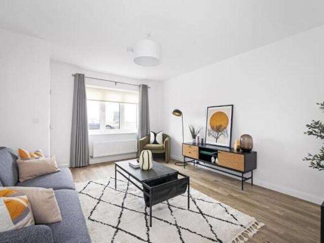 2 bedroom terraced house for rent in Parda Alpina Drive, Milton Keynes, Buckinghamshire, MK8