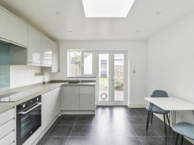 2 bedroom terraced house for rent in Parkside Avenue Bexleyheath DA7