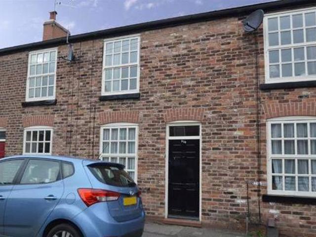 2 bedroom terraced house for rent in Peter Street Macclesfield Macclesfield SK11