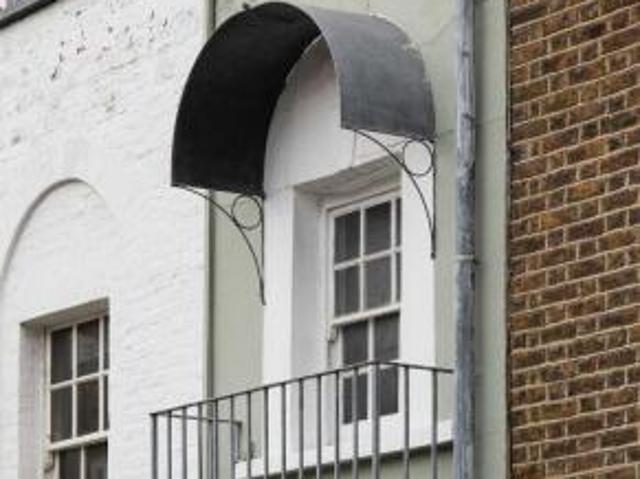 2 bedroom terraced house for rent in Peel Street, Notting Hill Gate, London, W8