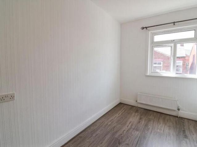 2 bedroom terraced house for rent in Pennell Street, Manchester, M11