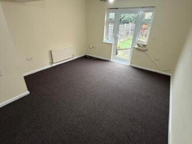 2 bedroom terraced house for rent in Pentland Close, London, N9