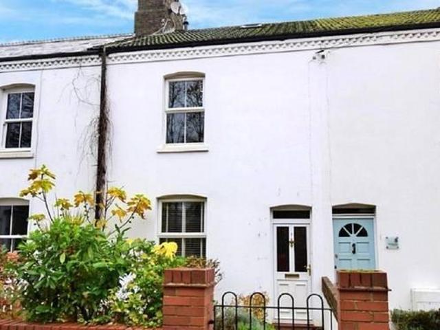 2 bedroom terraced house for rent in Phoenix Park Terrace Basingstoke Hamsphire RG21