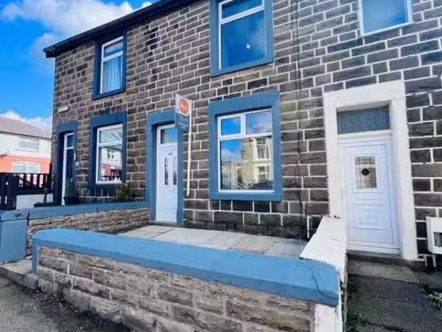 2 bedroom terraced house for rent in Pine street, Haslingden.