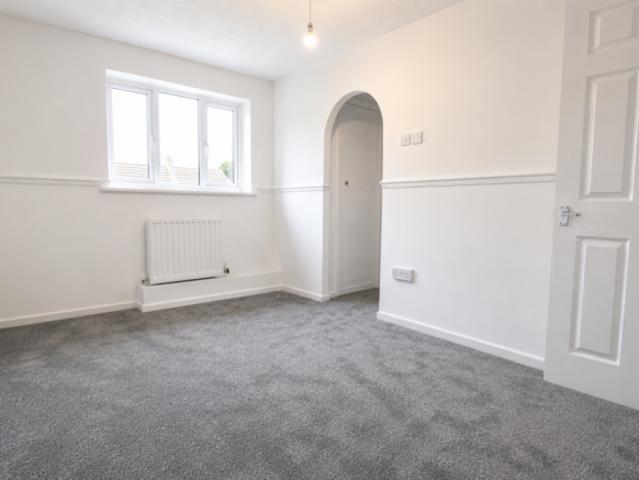 2 bedroom terraced house for rent in Plumpton Gardens, Portsmouth, PO3