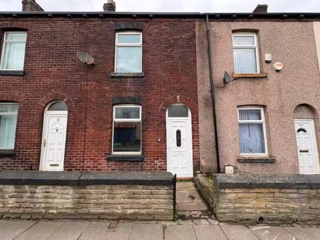 2 bedroom terraced house for rent in Plodder Lane, Farnworth.
