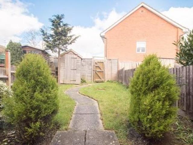 2 bedroom terraced house for rent in Princethorpe Drive OX16