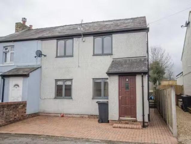 2 bedroom terraced house for rent in Queen Street, Leeswood, CH7