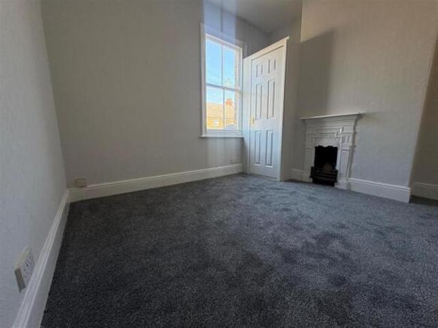 2 bedroom terraced house for rent in Queen Victoria Street, South Bank, YO23