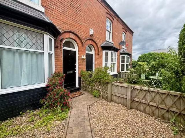 2 bedroom terraced house for rent in Queens Avenue, Heathfield.