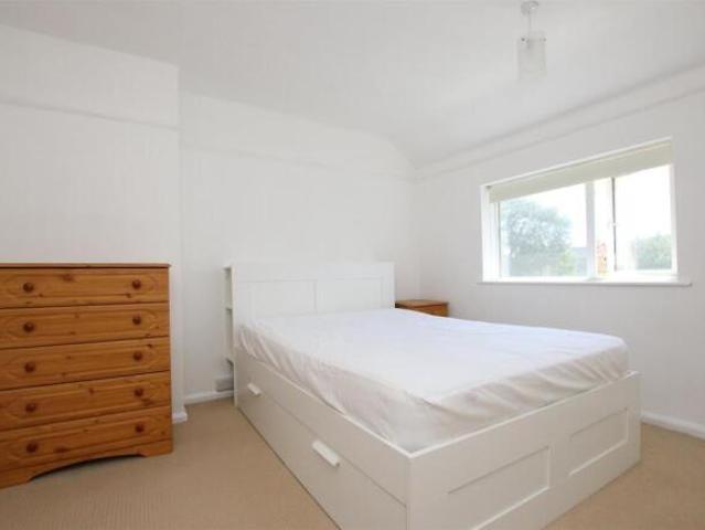 2 bedroom terraced house for rent in Roundhill Park, Bath, BA2