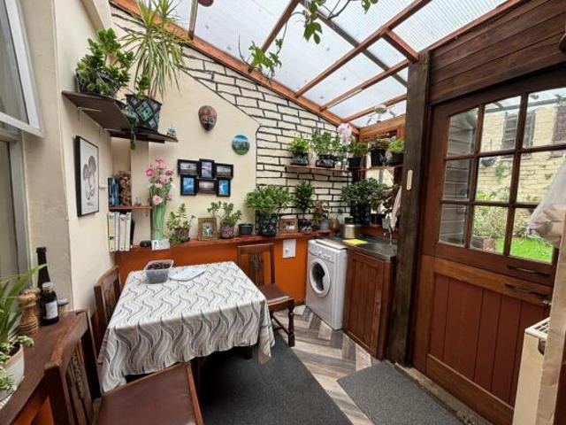 2 bedroom terraced house for rent in Roberts Road, St Leonards, EX2