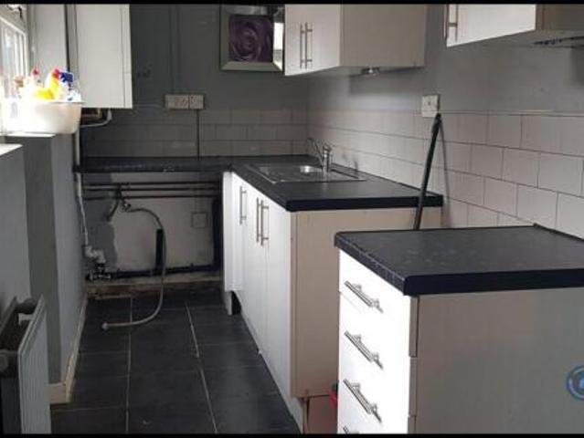 2 bedroom terraced house for rent in Romney Street, Salford, M6