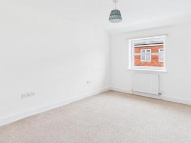 2 bedroom terraced house for rent in Rosehill Street, Cheltenham, GL52