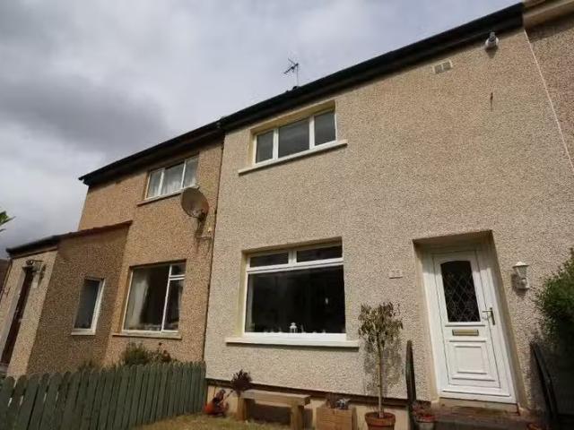 2 bedroom terraced house for rent in Ross Gardens, Blackford.
