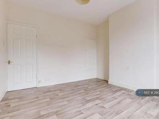 2 bedroom terraced house for rent in Rossington Road, Nottingham, NG2