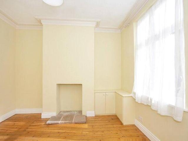 2 bedroom terraced house for rent in Rosslyn Street, York, North Yorkshire, YO30