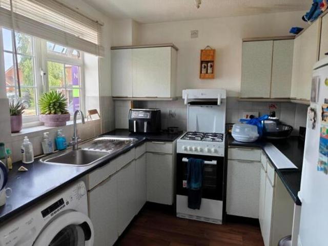 2 bedroom terraced house for rent in Ravenshill Close, St. Peters, Worcester, WR5