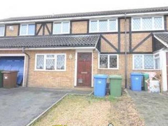 2 bedroom terraced house for rent in Radcliffe Way Bracknell RG42