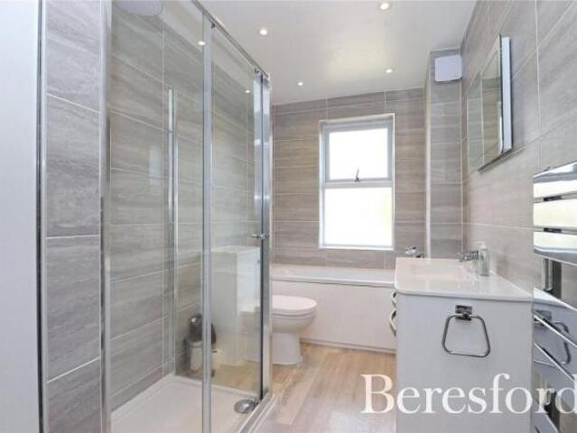 2 bedroom terraced house for rent in Rainsford Road, CM1