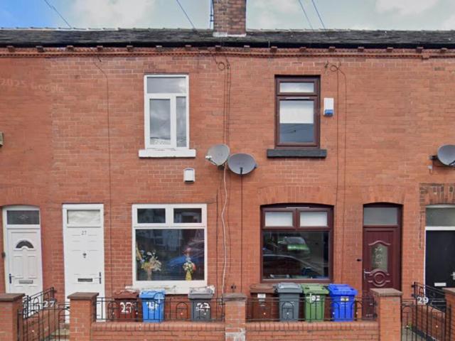 2 bedroom terraced house for rent in Ramsey Street, Moston, M40