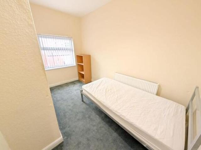 2 bedroom terraced house for rent in Randolph Street, Levenshulme, Manchester, M19