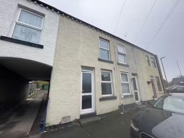 2 bedroom terraced house for rent in Re6 Bevan Street, Shirlan.