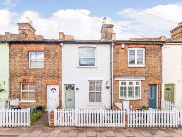 2 bedroom terraced house for rent in Recreation Road, Bromley, BR2