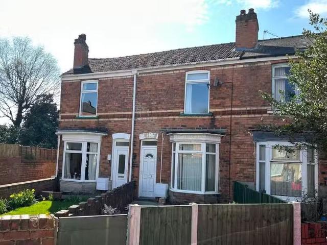 2 bedroom terraced house for rent in Rectory Avenue, Gainsboro.