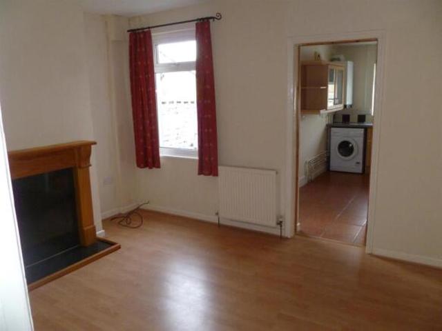 2 bedroom terraced house for rent in Redcliffe Street, Rodbourne, SN2