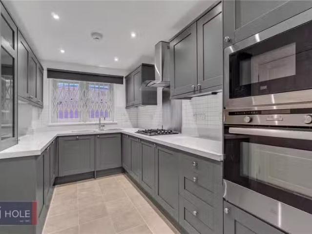 2 bedroom terraced house for rent in Redcross Lane, Old Market.