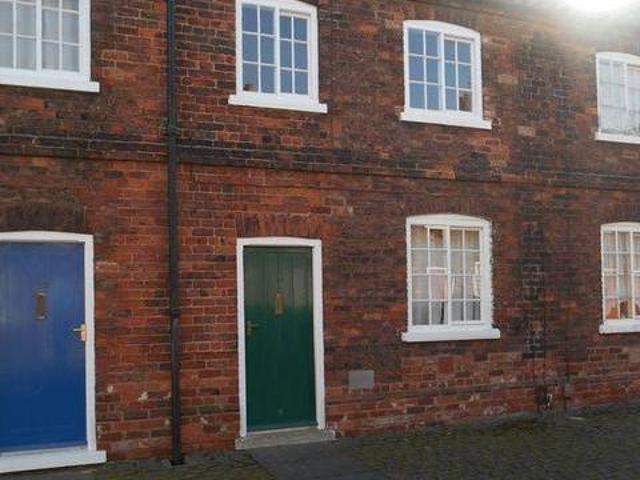 2 bedroom terraced house for rent in Redbourne Street Scunthorpe DN16