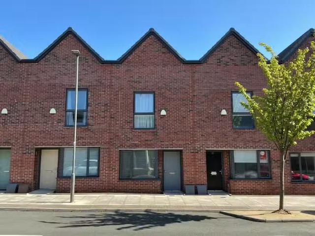 2 bedroom terraced house for rent in Rhiwlas Street, Liverpool.