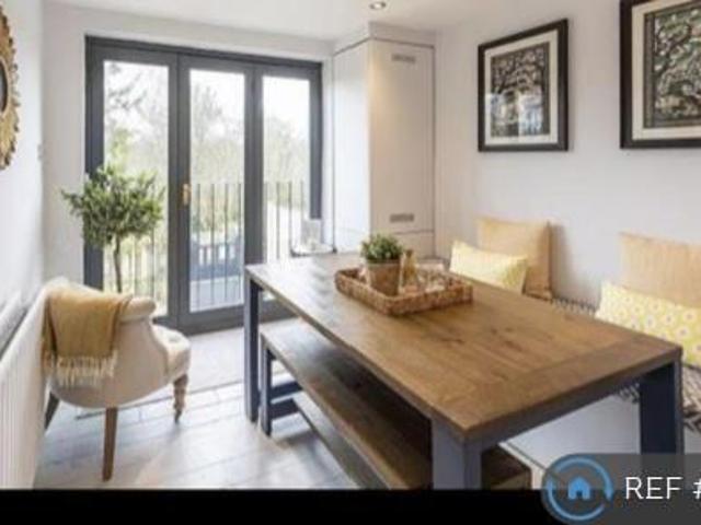 2 bedroom terraced house for rent in Riverside Road, St Albans, AL1
