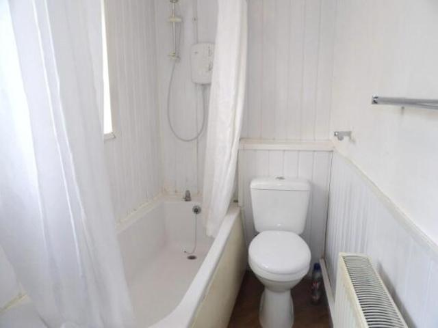 2 bedroom terraced house for rent in Riviera Parade Bentley Doncaster, DN5