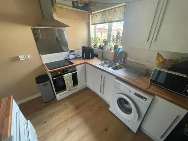 2 bedroom terraced house for rent in Riviera Parade, Doncaster, DN5