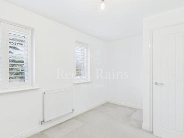 2 bedroom terraced house for rent in Ruby Tuesday Drive, Dartford, Kent, DA1
