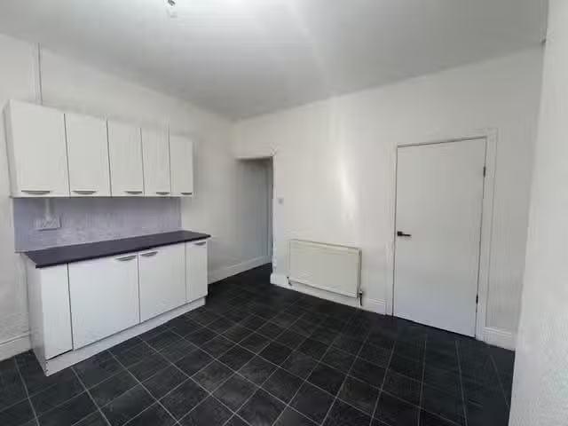 2 bedroom terraced house for rent in Rylands Street, Burnley.