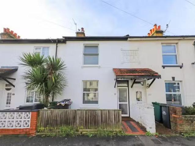 2 bedroom terraced house for rent in Wolseley Road, Portslade.