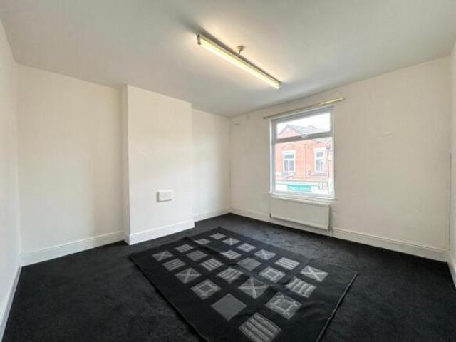 2 bedroom terraced house for rent in Wood Hill, Leicester, LE5