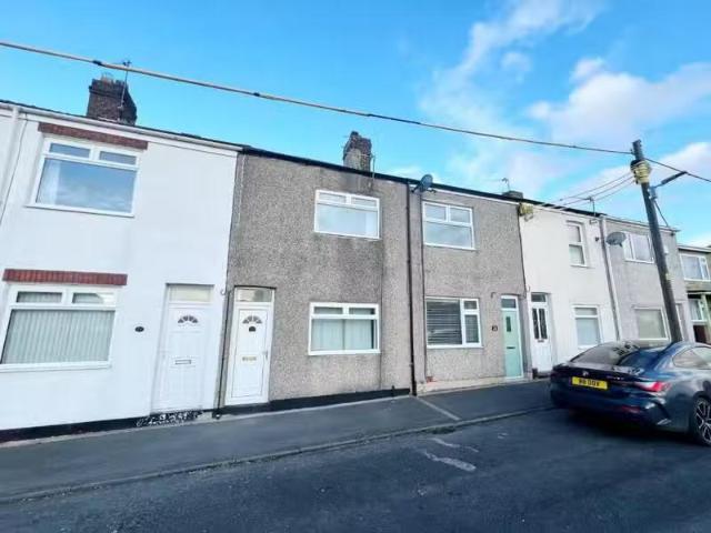 2 bedroom terraced house for rent in Wood Street, Middlestone.