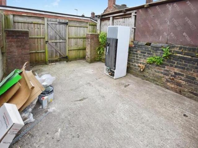 2 bedroom terraced house for rent in Woodhouse Street, Stoke, ST4