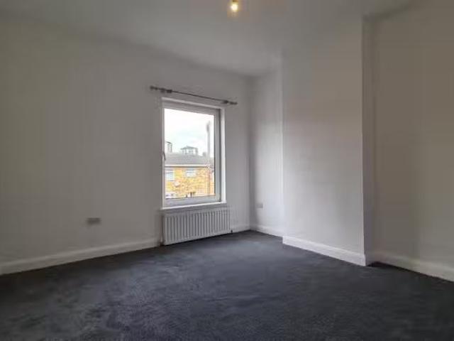 2 bedroom terraced house for rent in Woodlands Street, Smethwi.