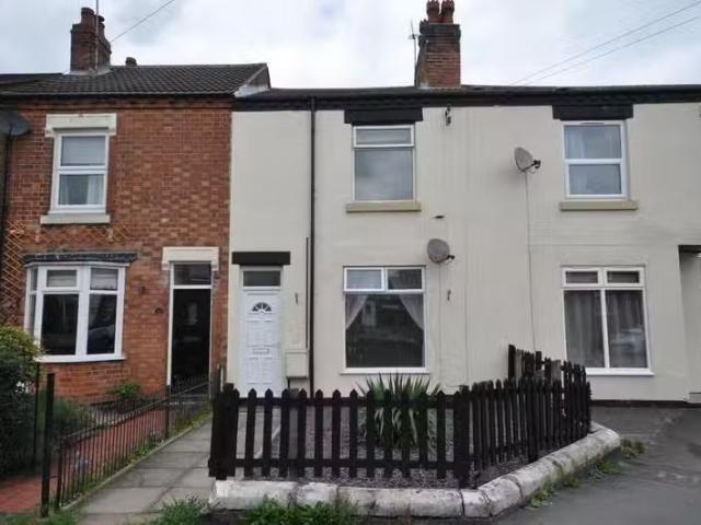 2 bedroom terraced house for rent in Woods Lane, Burton on Tre.