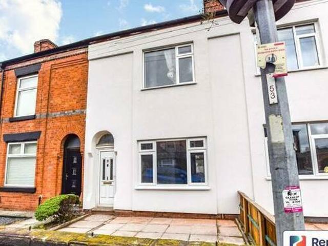 2 bedroom terraced house for rent in Worsley Road Eccles Manchester M30