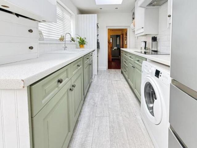 2 bedroom terraced house for rent in Worting Road, Basingstoke, RG22