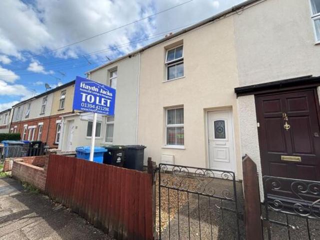 2 bedroom terraced house for rent in Waveney Road, Ipswich, IP1