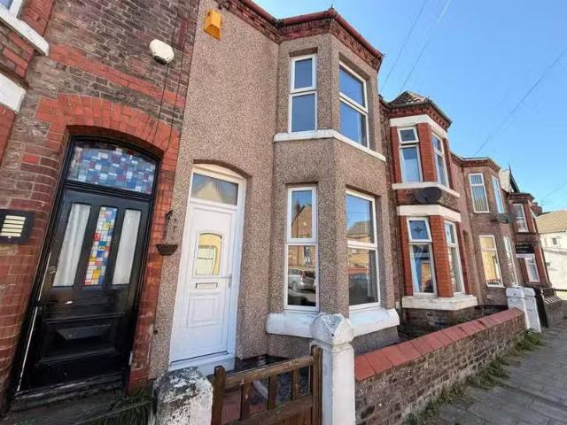 2 bedroom terraced house for rent in Waverley Grove, Birkenhea.